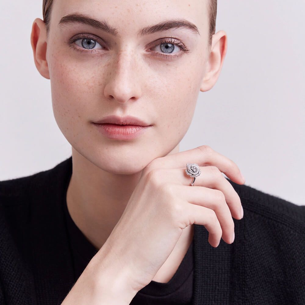 Dior Rose Bagatelle small ring in white gold and diamonds Lepage