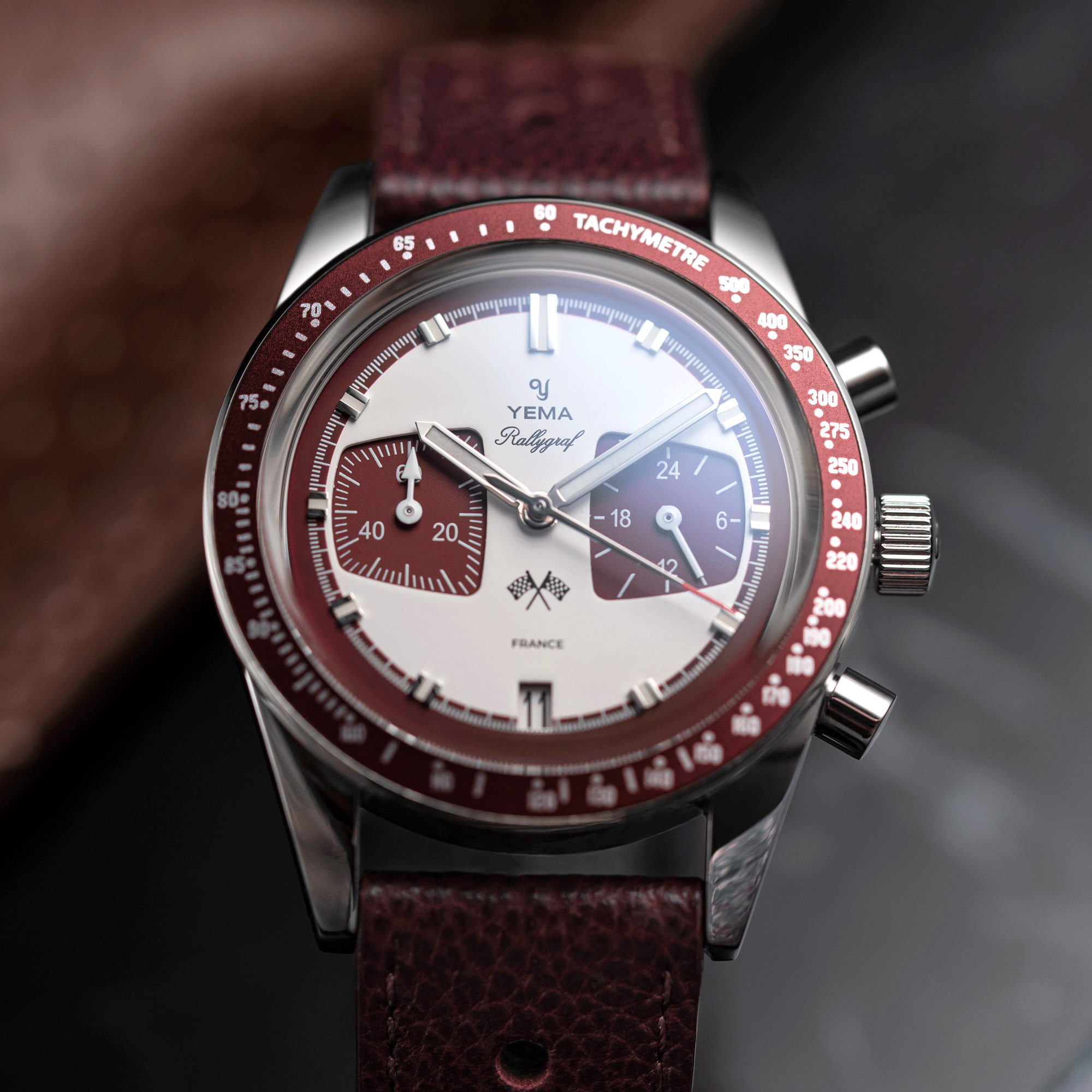 Yema Rallygraf Meca-Quartz bordeaux Watch 39 mm YMHF1580-LL - Lepage
