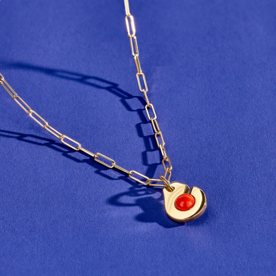 Menottes dinh van R10 necklace yellow gold coral 667601 | LEPAGE