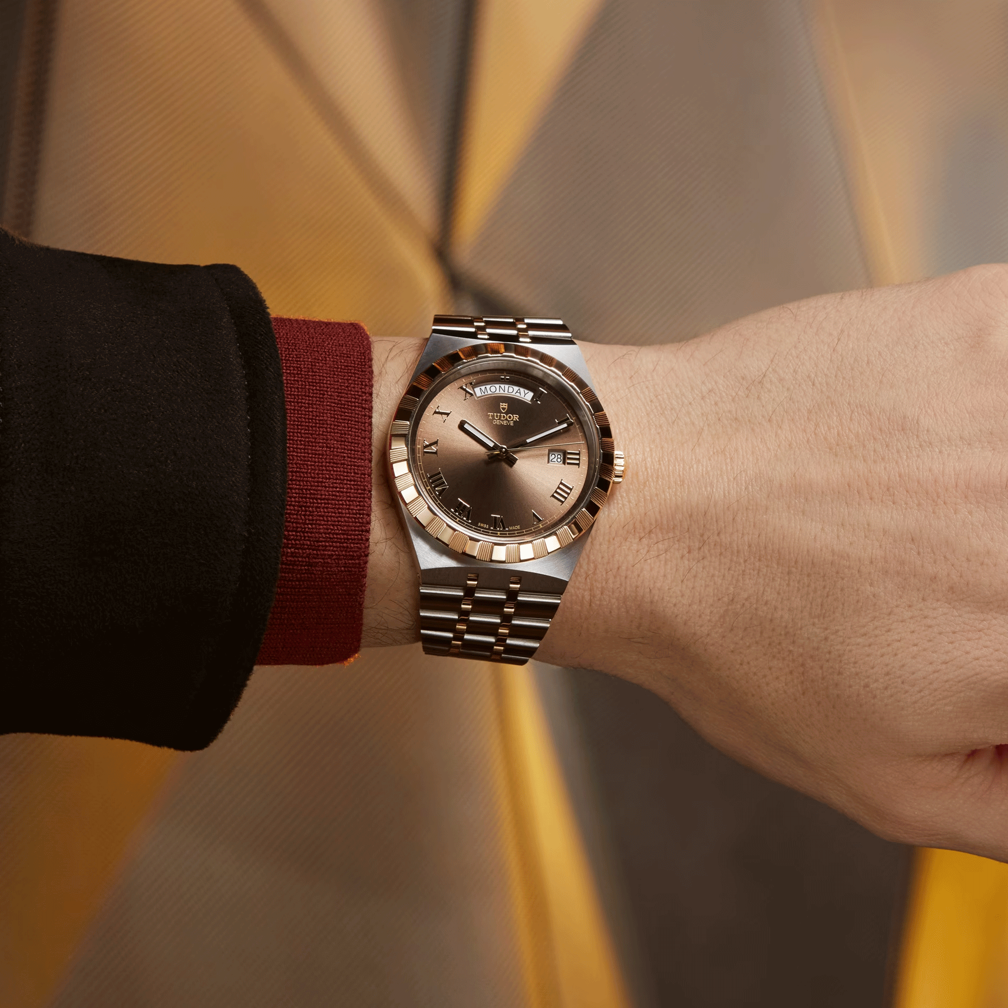 Tudor Royal automatic watch in yellow gold 41 mm M28603-0007 - Lepage