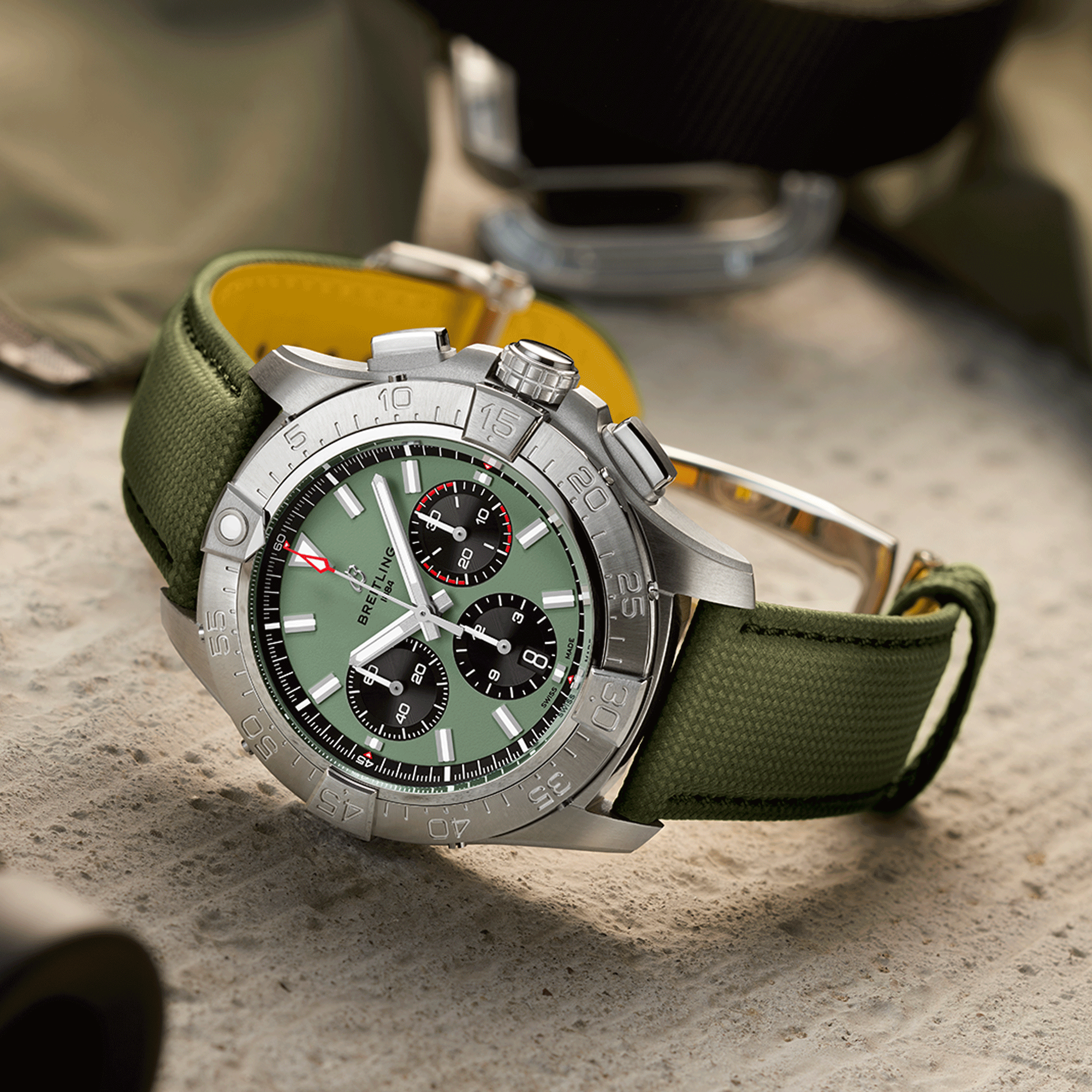 Breitling Avenger B01 Chronograph 44 mm Watch AB0147101L1X1 - Lepage