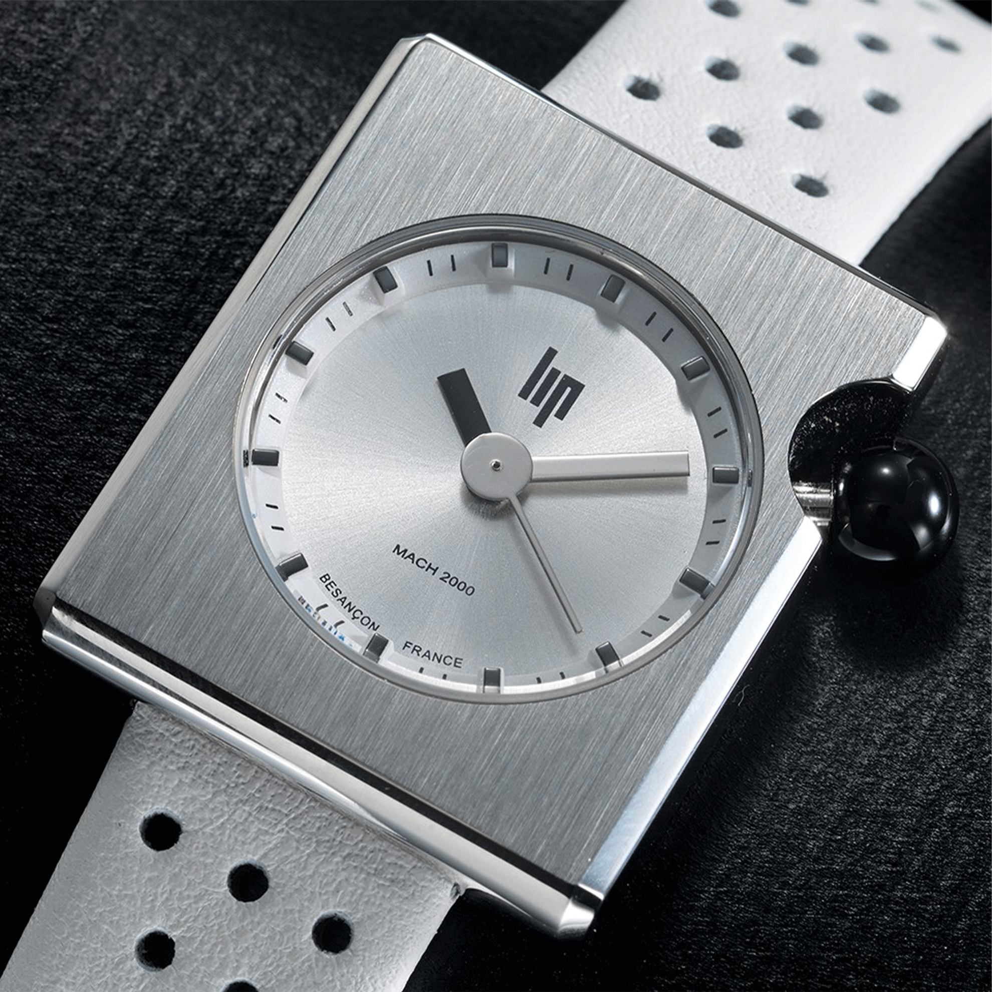 Lip Mach 2000 Mini Square quartz watch 30 x 28 mm 671193 - Lepage