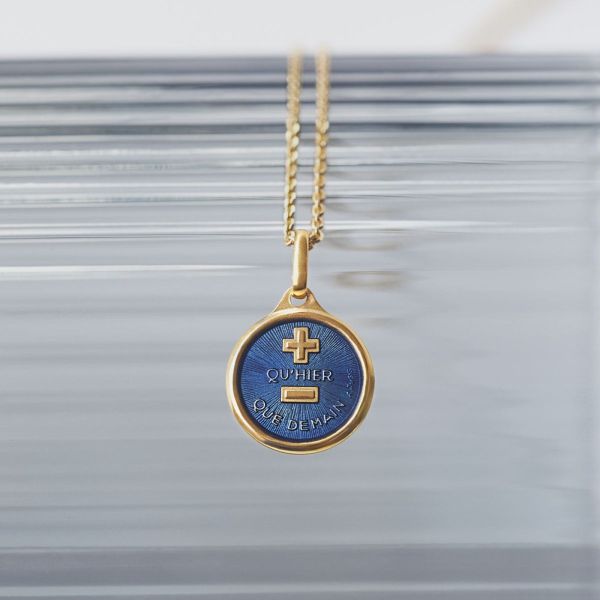 Augis Amour L'Essentielle green medal in yellow gold | Lepage