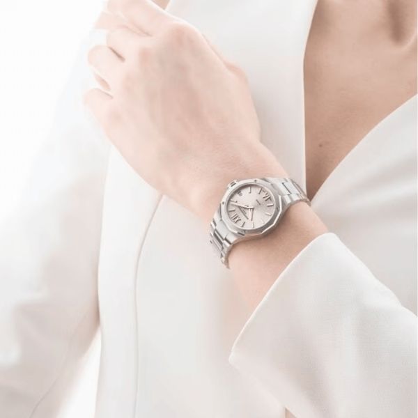 Watch Baume et Mercier Riviera quartz silver dial steel bracelet 33 mm ...